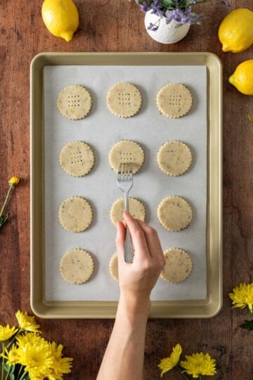 Lemon Lavender Shortbread Cookies - Belle Fleur Bakery